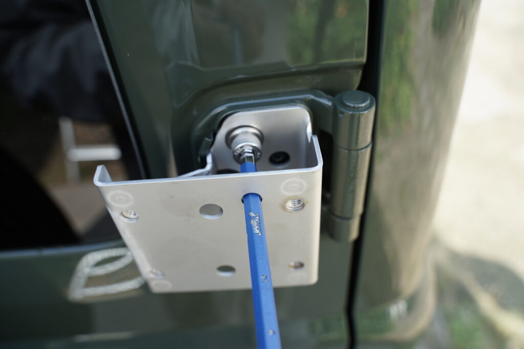 ジムニーにOGB(O.G Base) リヤマルチステップを取り付けるよ～ | 自分の好きなことで遊んでる人